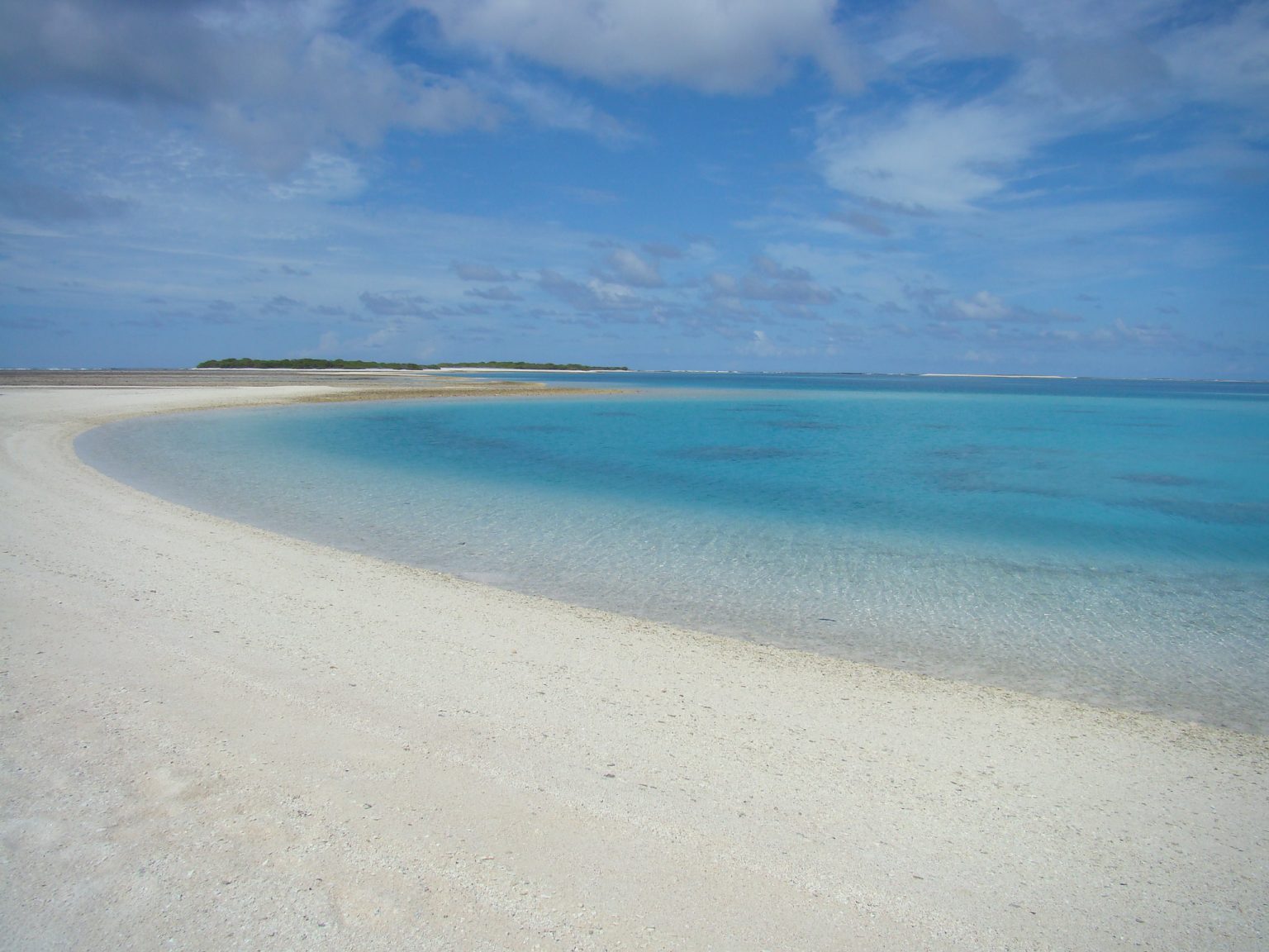 Ducie Atoll - Tropical Islands